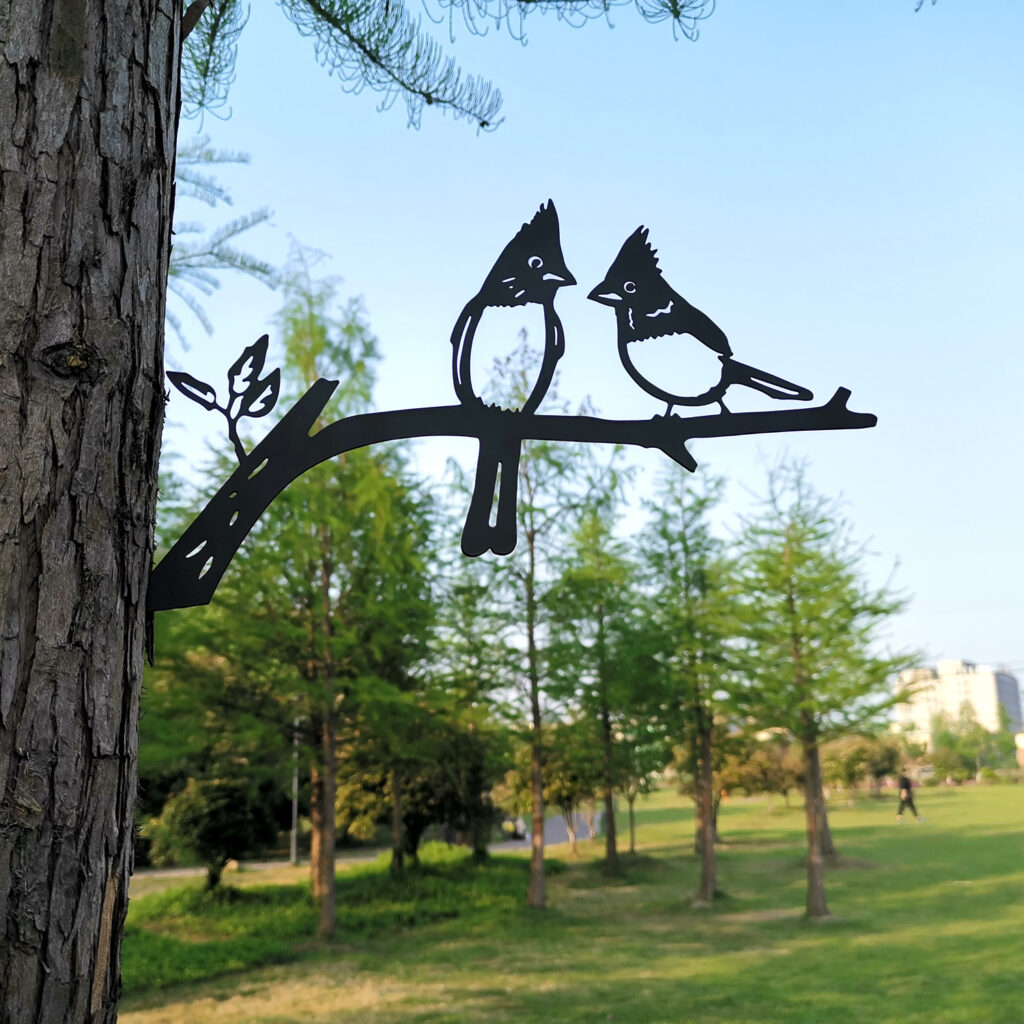 Metal Cardinal Bird for Tree - EONBES